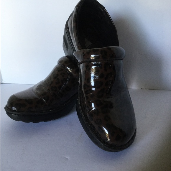 b.o.c. | Shoes | Boc Born Concept Size 7 Clogs Leopard Print | Poshmark